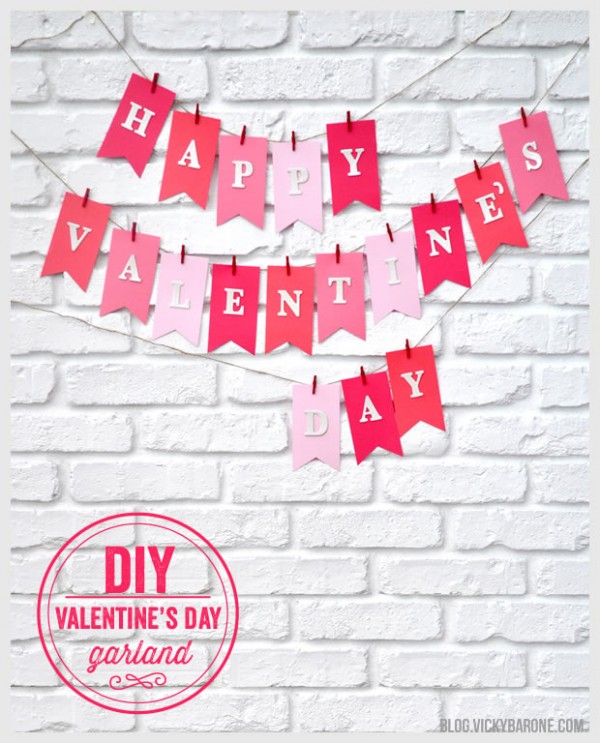 25 DIY Valentine Banner Ideas | How Does She
